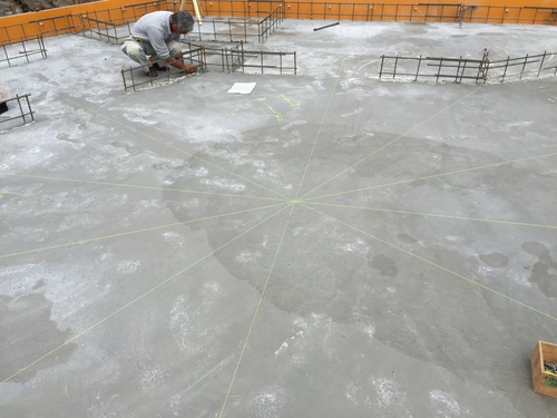 立ち上がり型枠を建て込みました！ - SANO-SANOリビングカンパニー